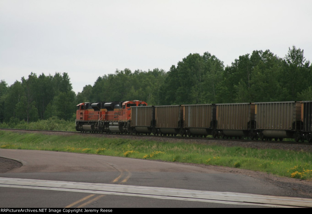 BNSF 9312 departing
